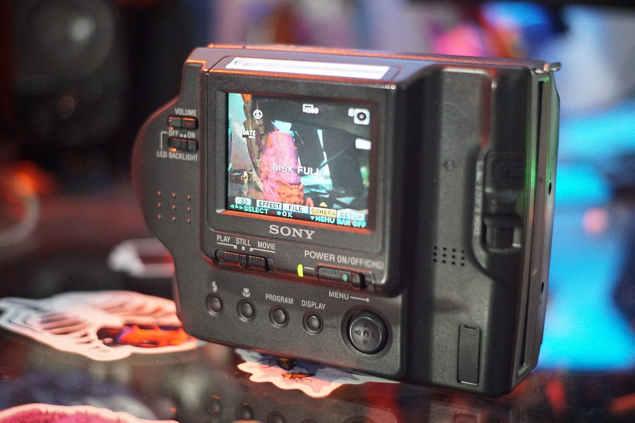 Sony’s Floppy Disc Digital Camera — The Sony Mavica | by Leftover ...