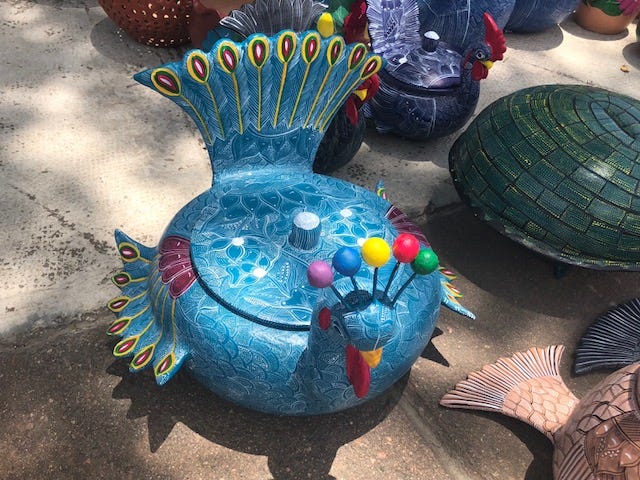 PURCHASING AUTHENTIC MEXICAN POTTERY IN THE TOWN OF AMANTENANGO DEL ...