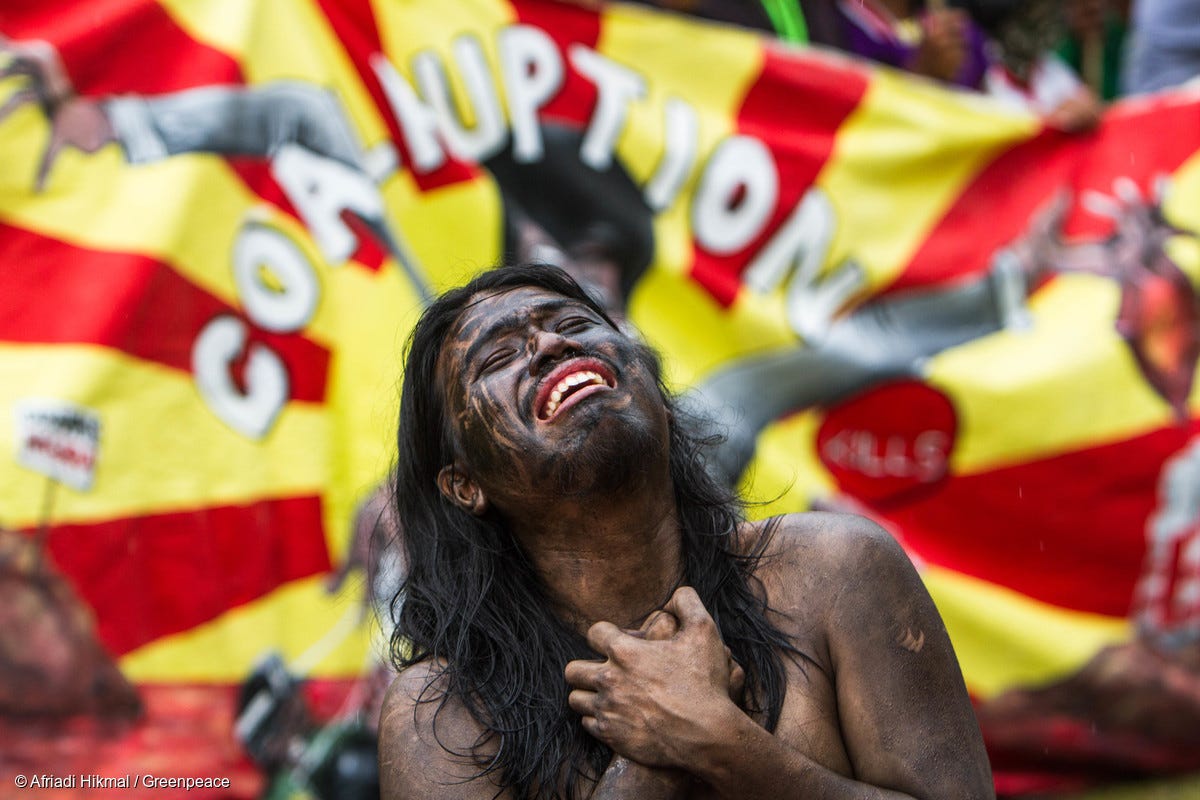Break Free! Tens of thousands take peaceful action against fossil fuels ...
