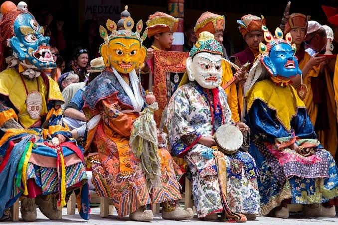 Popular Fairs and Festivals of India | by 365 Journeys | Medium