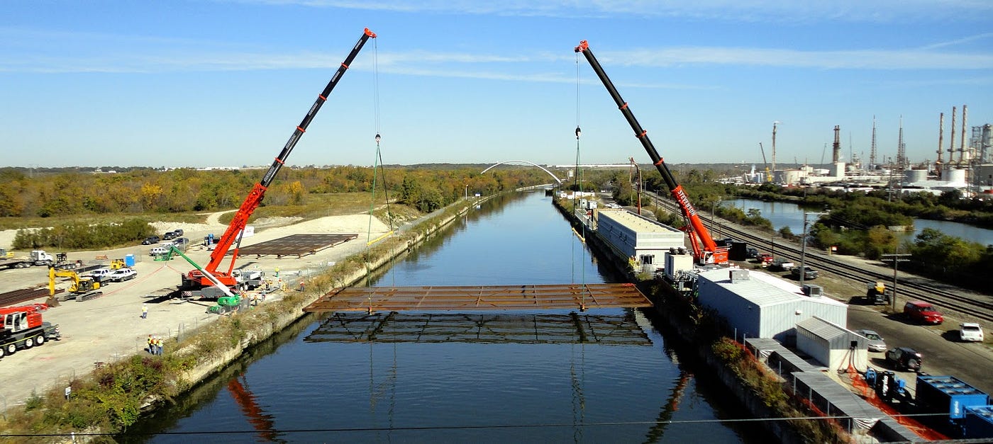 A Huge Underwater Electric Fence Is the Great Lakes’ Big Hope Against a ...