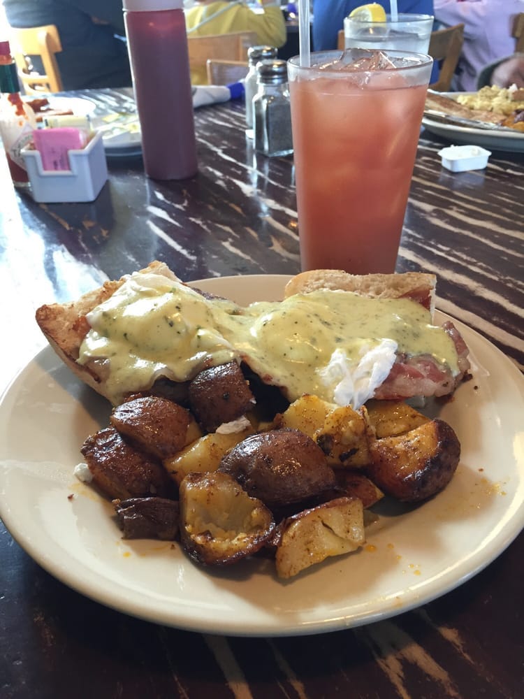 Top 10 Restaurants in Westerly RI | by Steven Michaels | Medium