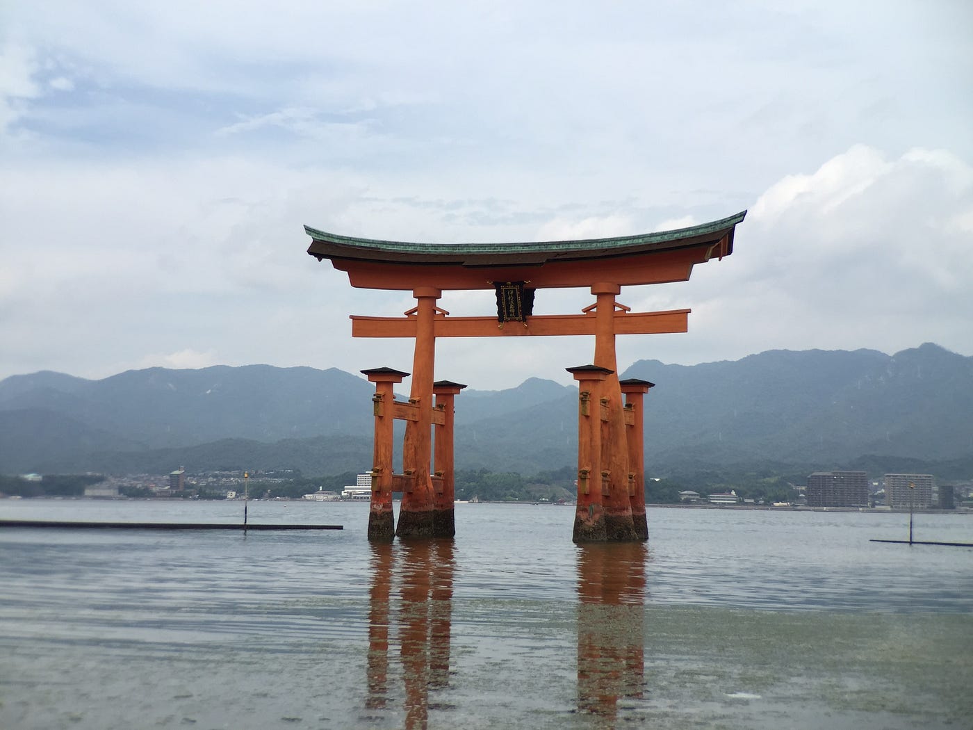 JAPAN : The Land of Perfect Harmony Between Technology and Tradition ...