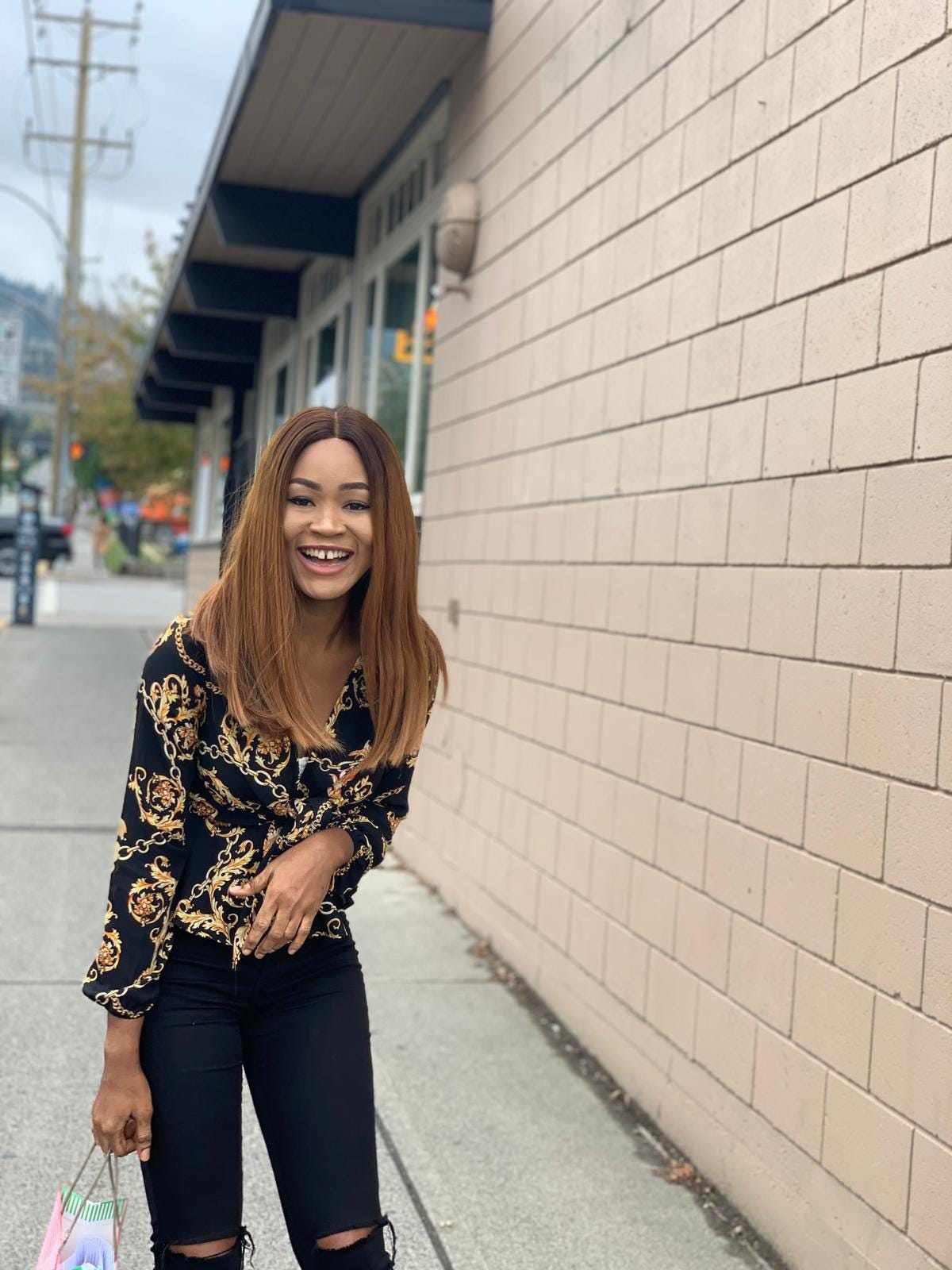 Aniekan Johnson – Medium