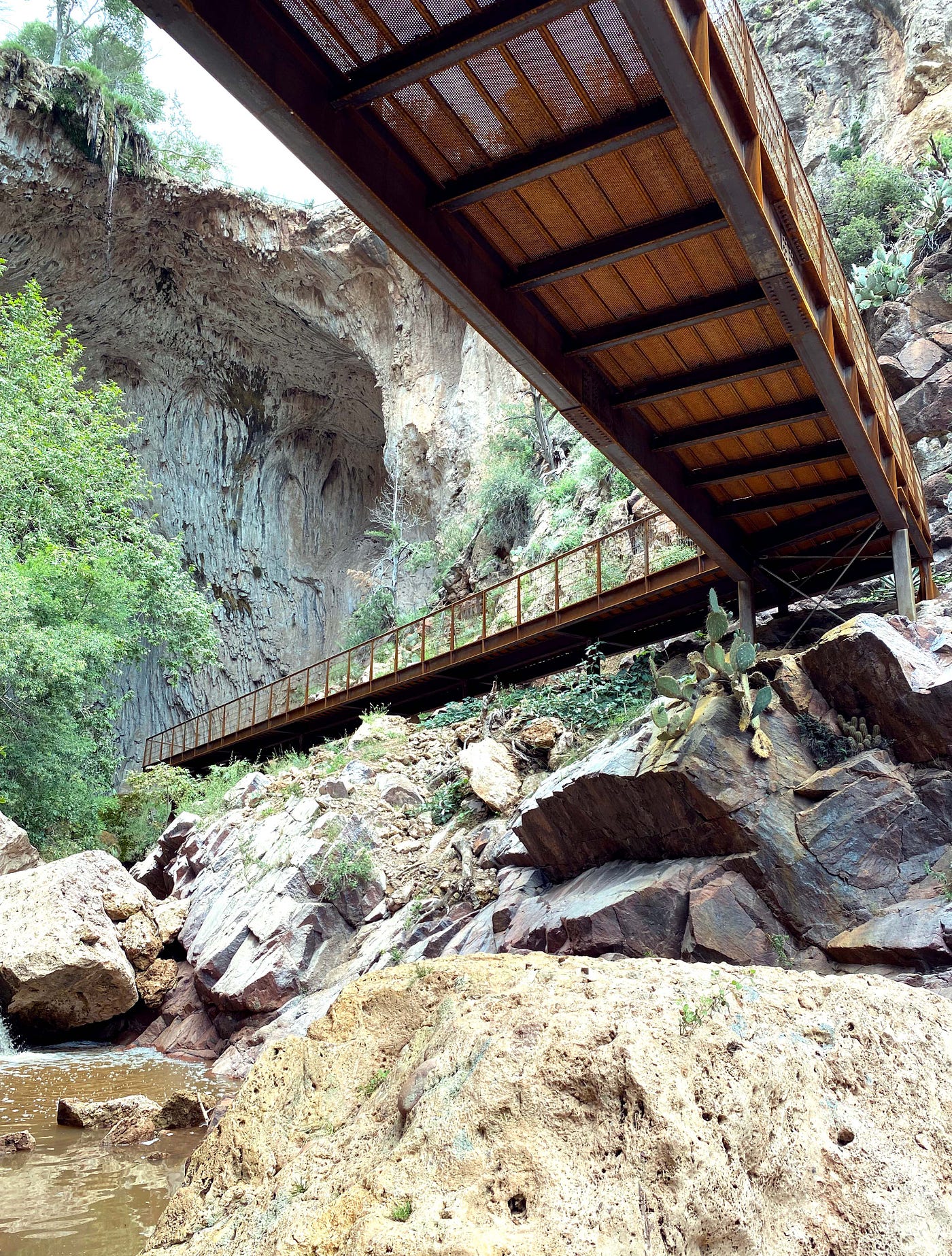 Tonto Natural Bridge State Park, Payson, Arizona | by Nona Dinamoni ...