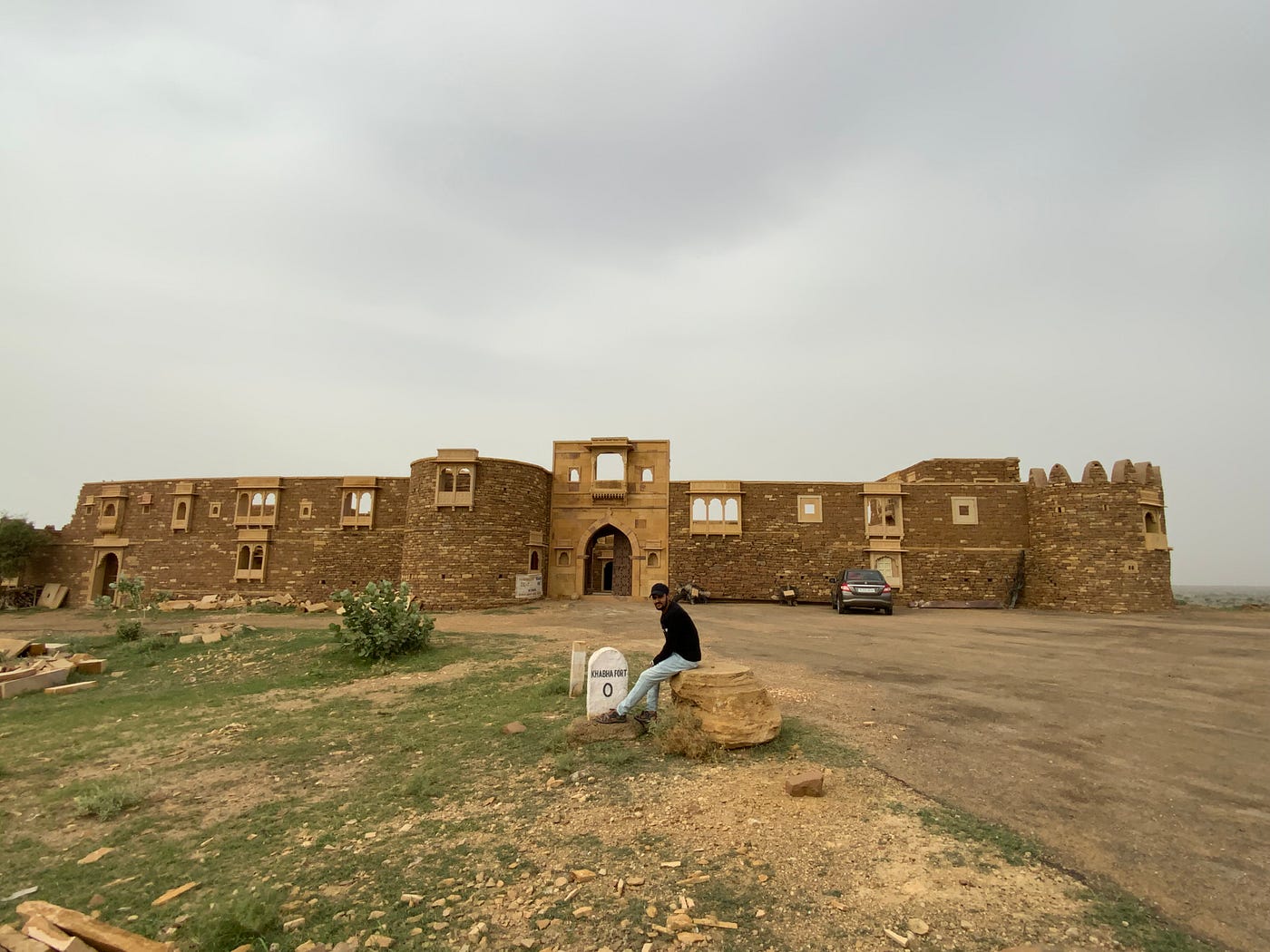 Jaisalmer : The golden city. Jaisalmer Situated in the heart of the ...
