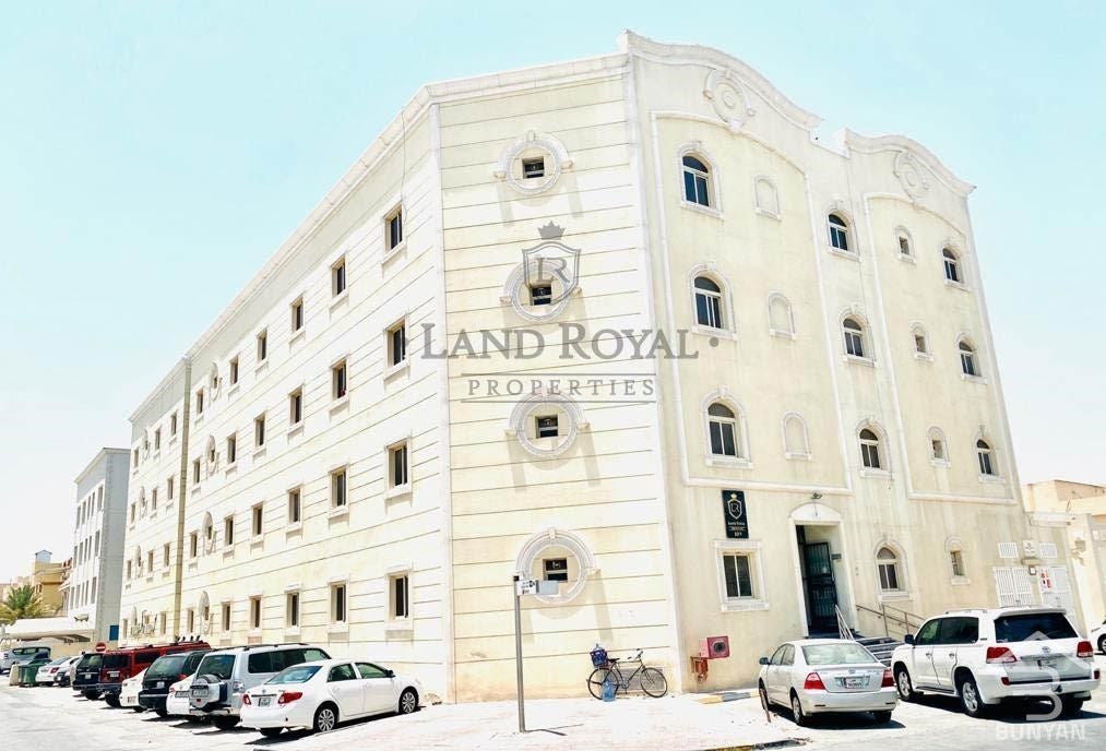 SPACIOUS 3 BHK AVAILABLE AT MATAR QADEEM/OLD AIRPORT BEHIND SHOPRITE ...