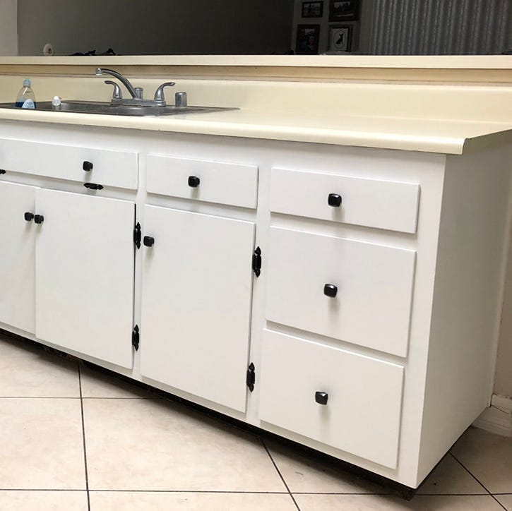 kitcHow I redid my 1960’s kitchen countertop for under $100 | by Allie ...
