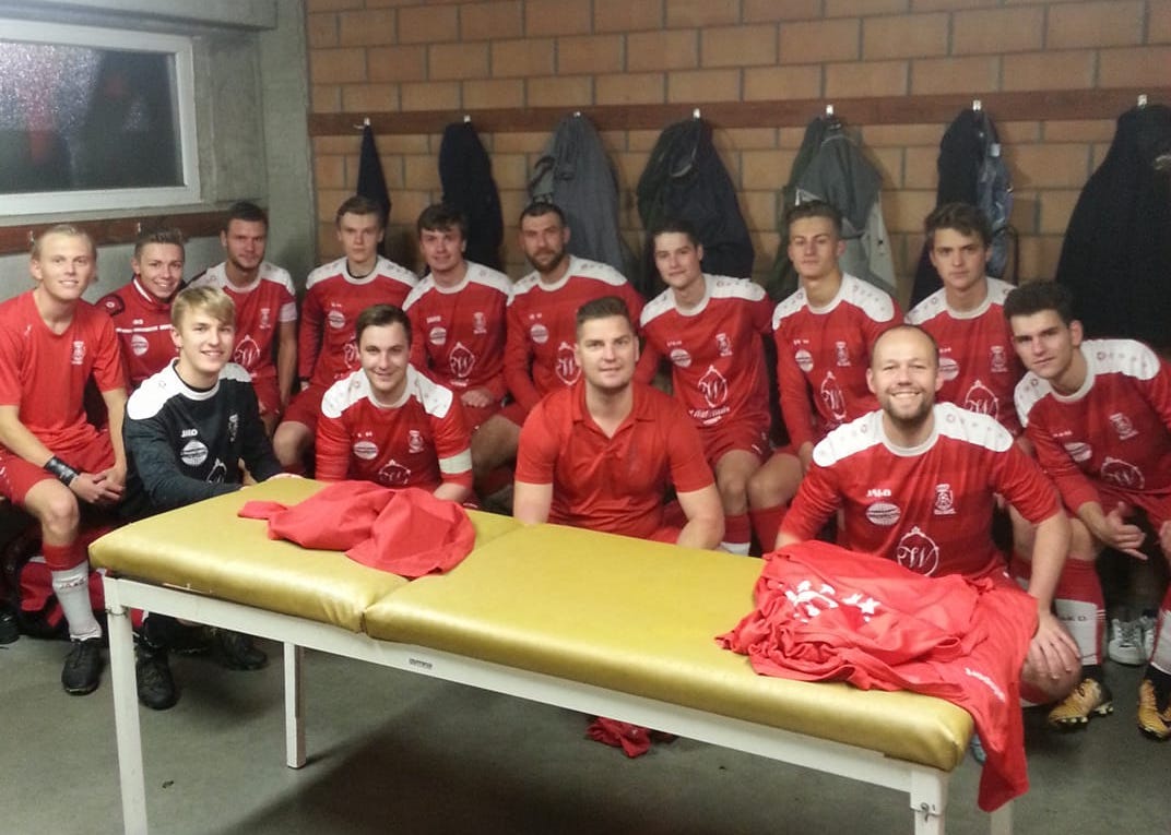 Sam Bracke – Medium