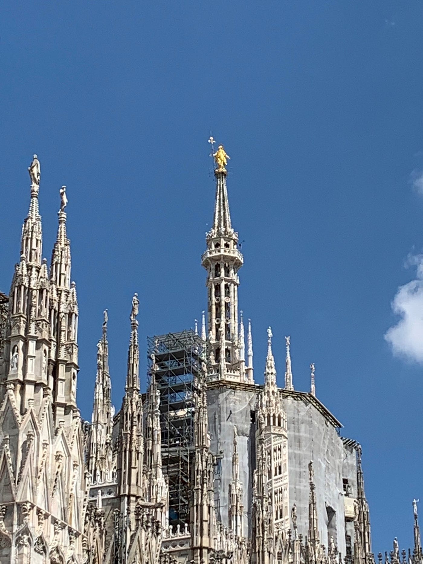 The Symbol Of Milano Is A Special Golden Statue | by Lucia Landini ...