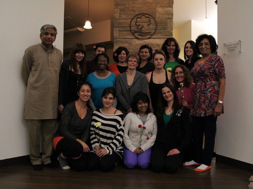 Toronto yoga teacher training — Everything to know about before ...