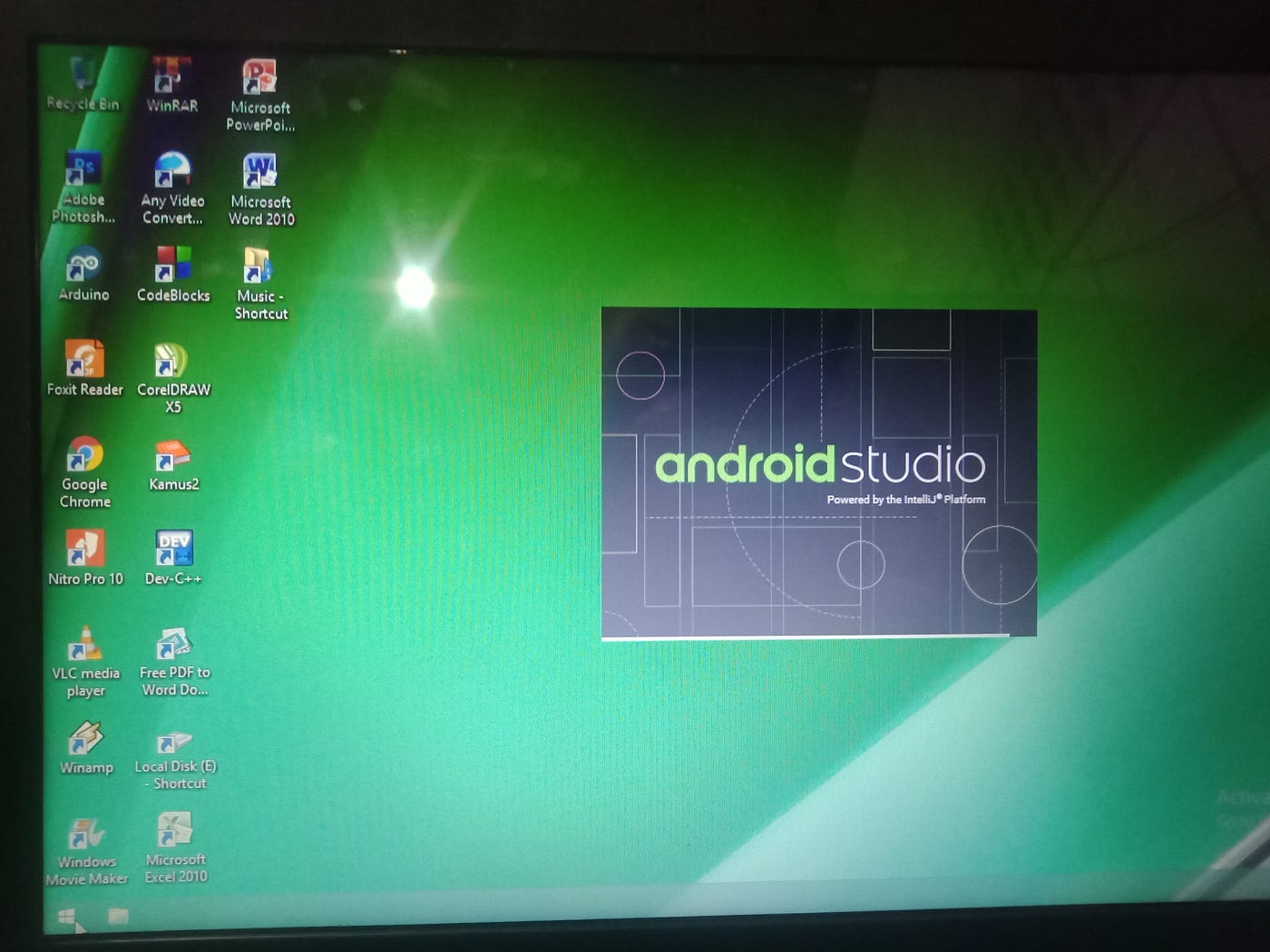 Cara intent android studio - Rosa Diana - Medium