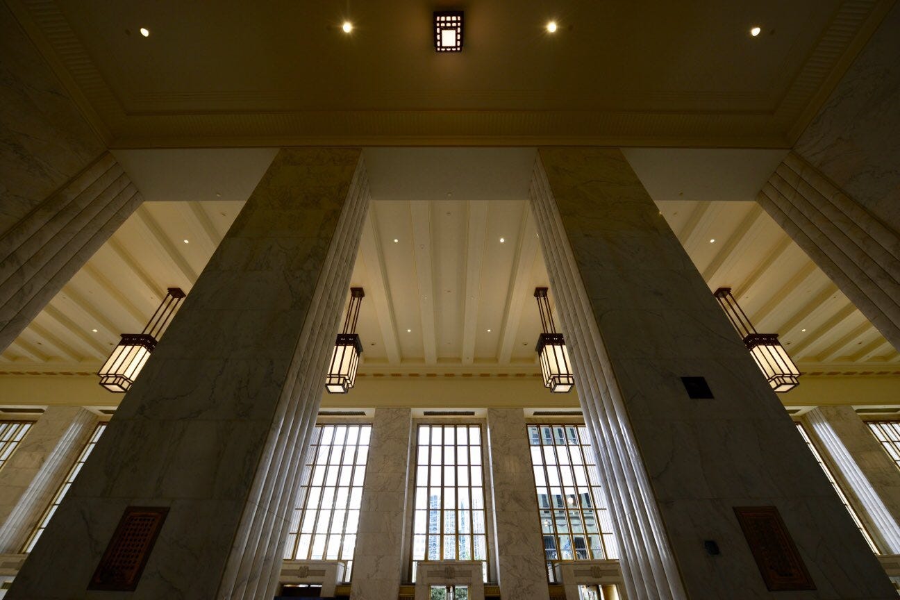 Mayor Emanuel unveils renovated lobby at Old Post Office | by Chicago ...