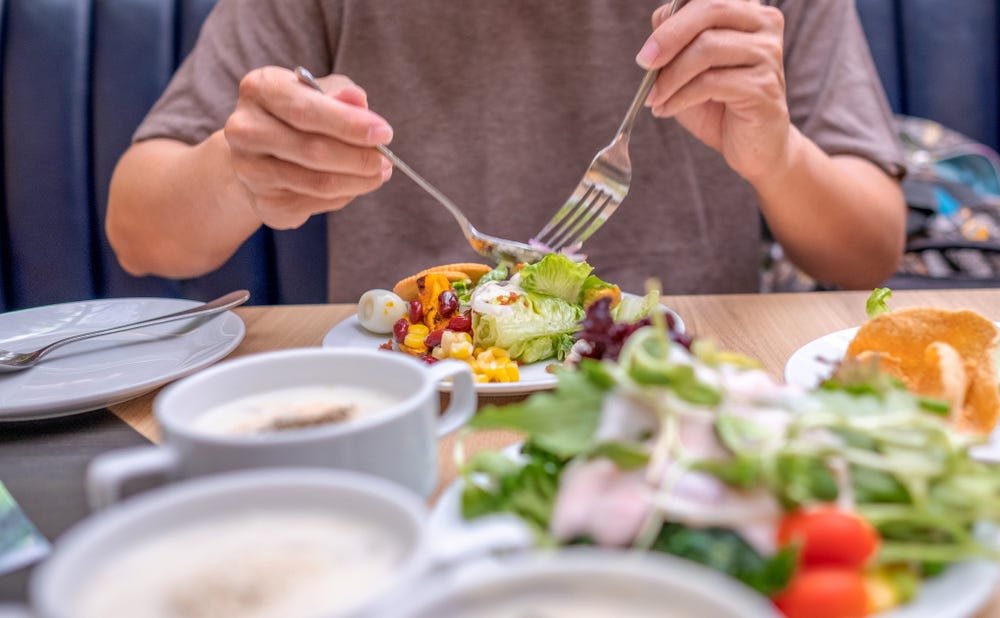 7 Highly Effective Ways to Boost Restaurant Customer Loyalty | by Zaki ...