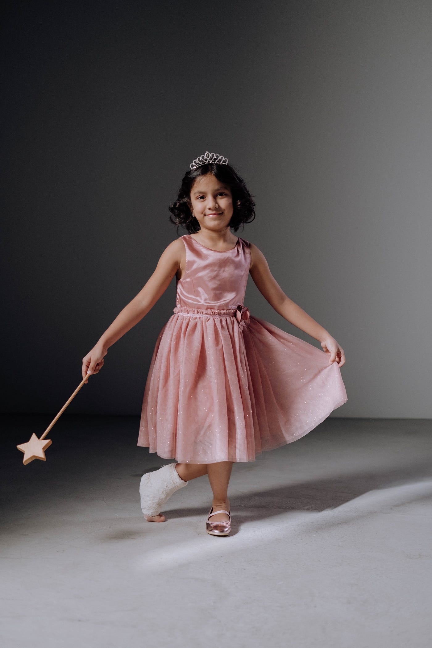 It’s Time To Bring Back The Curtsey | by Kian Ameli | Writers’ Blokke ...