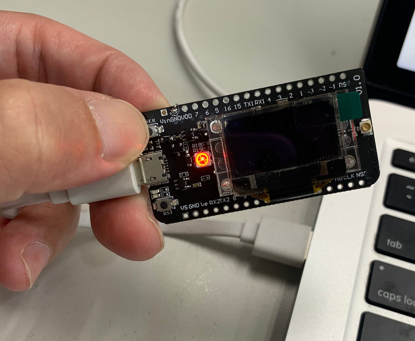 Heltec Arduino教學-下載與安裝Arduino IDE，開始使用 Heltec CubeCell 撰寫我的第一隻Arduino | by Delores Cetleh | Medium