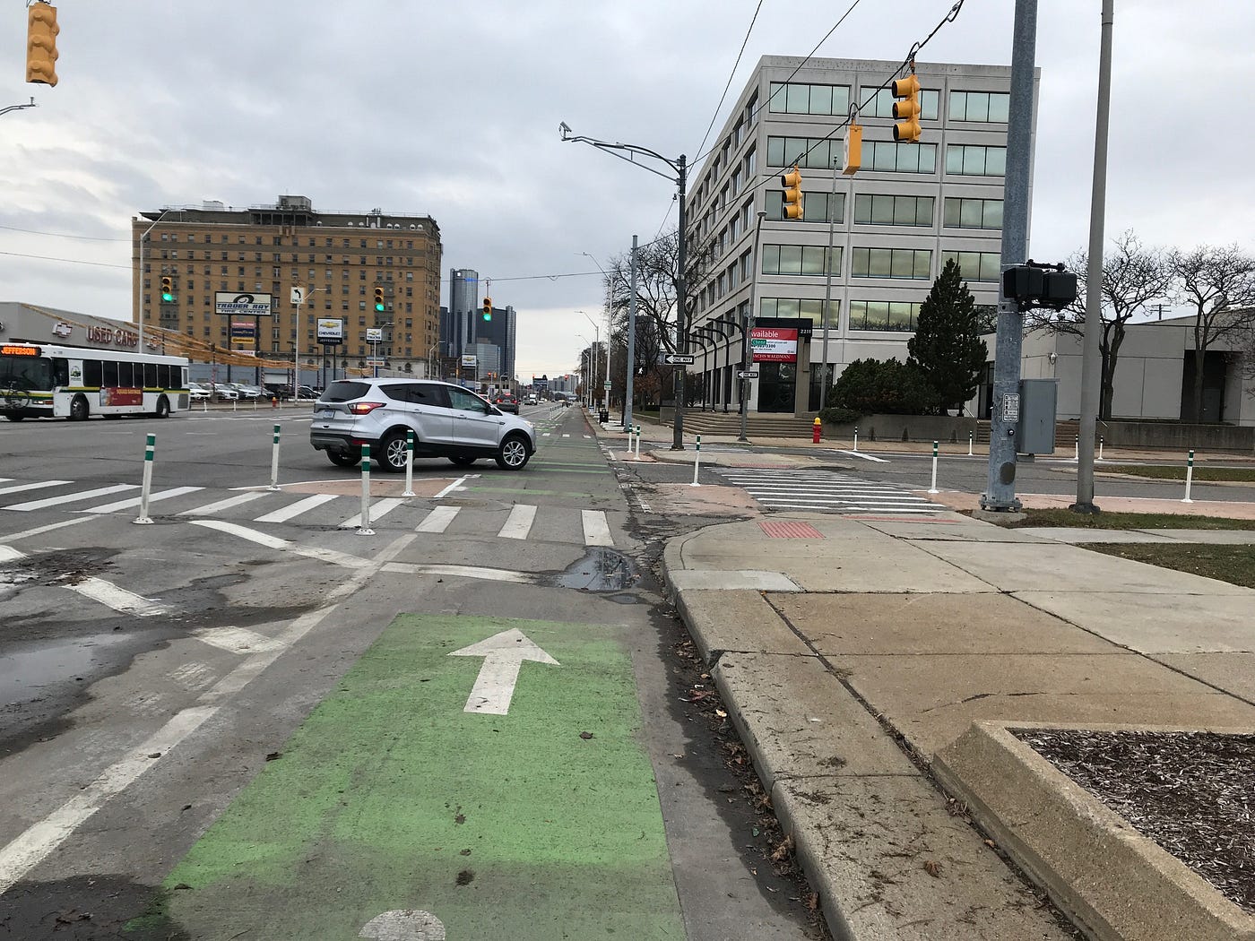 Bike Lanes on Detroit’s East Jefferson Avenue: the First Year | by Zoe ...