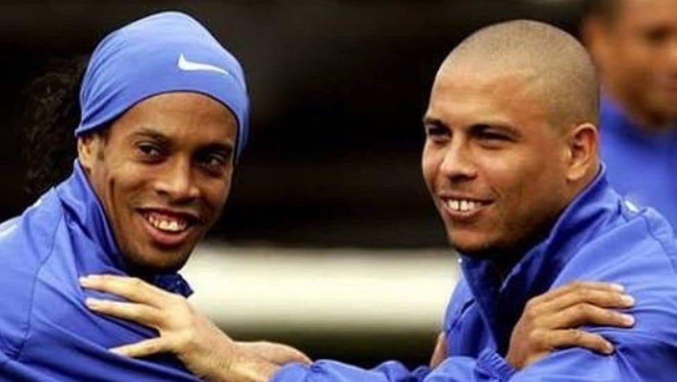 How to use OpenCV library with Python to recognize faces in a image ...