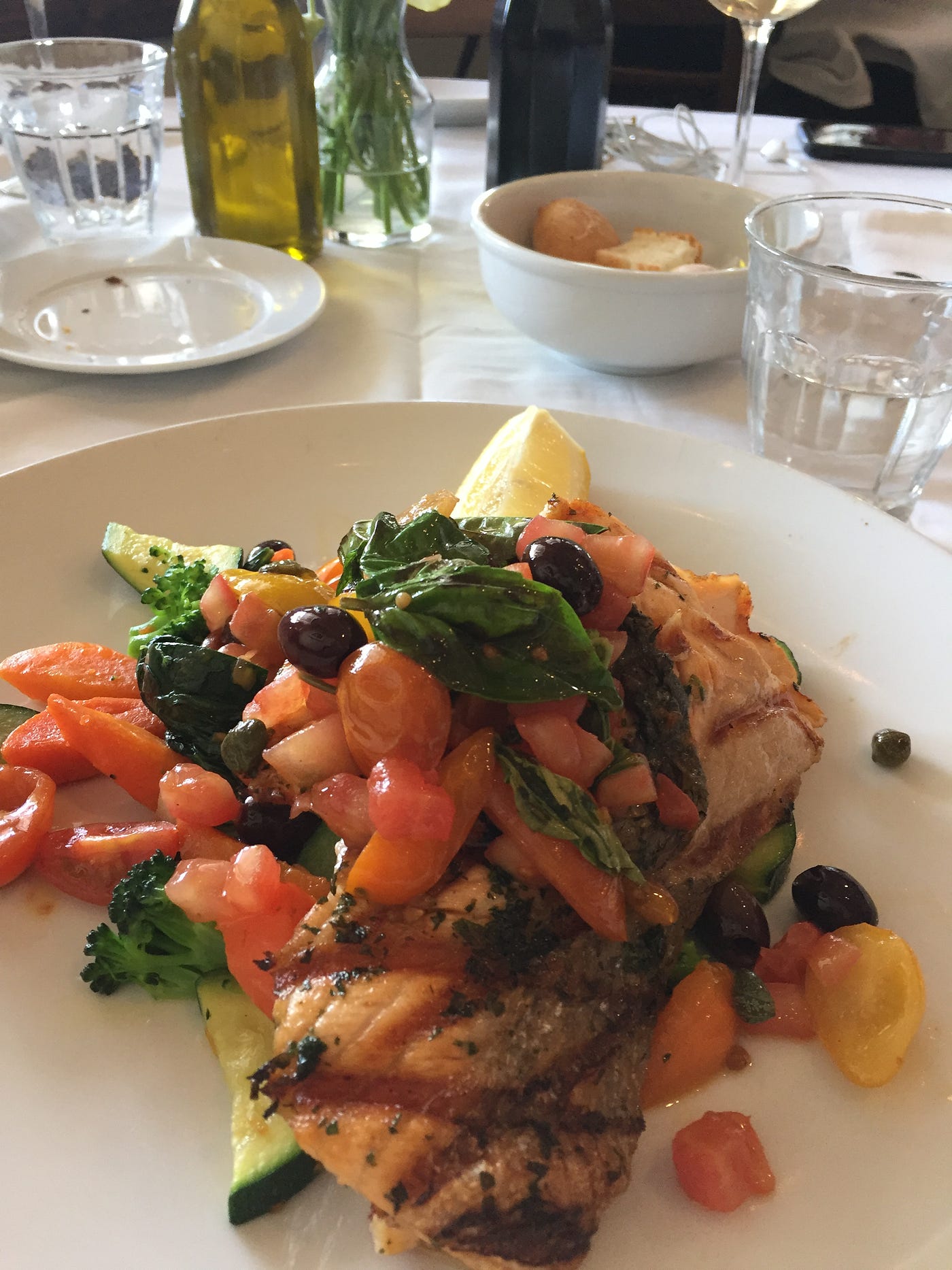 Top 10 Reasons to Eat Healthily. Eating good food is very good and ...
