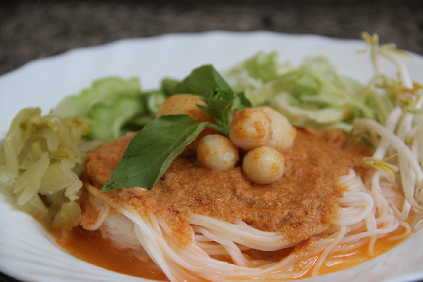 Kanom Jeen Namya. Creamy curry with rice vermicelli will… | by Nuntinee ...