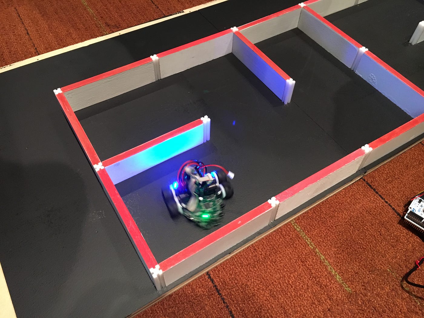 IEEE MicroMouse 2016 + Software Design | by Austin Xiao | Medium