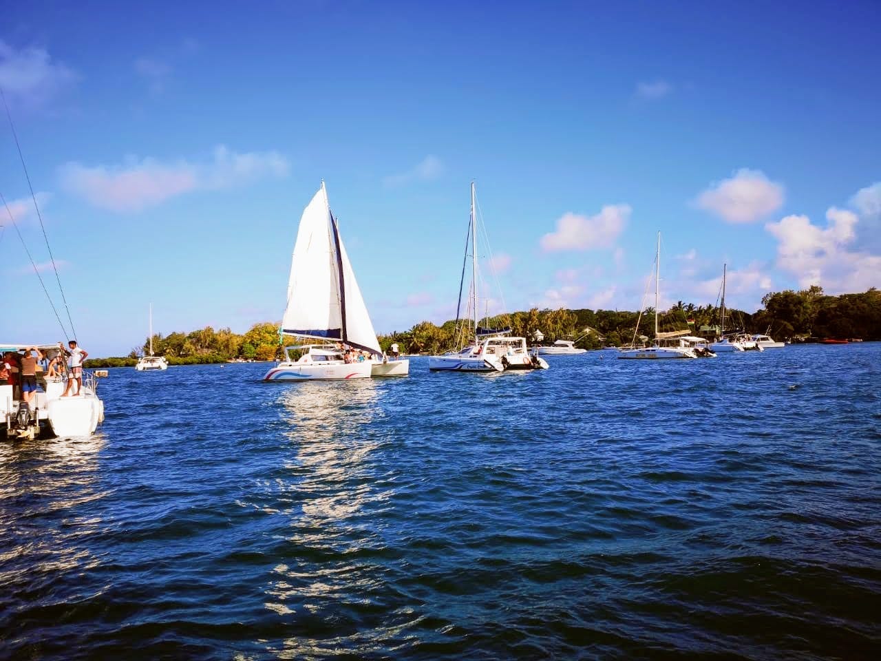 Be your own expert trip planner. Trip Mauritius, the paradise island ...