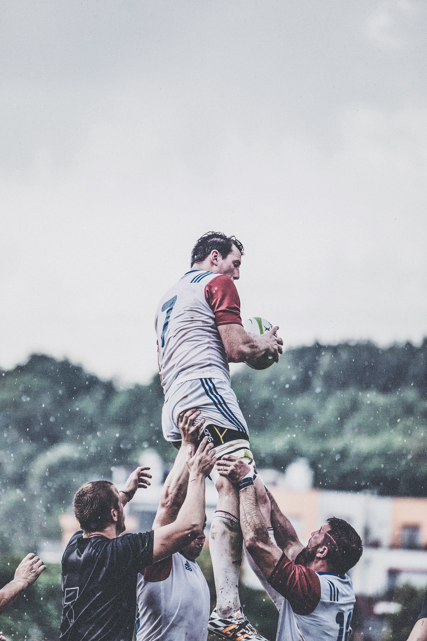 How Great Leaders Build a Strong Team | by Jeanine Mccool Sarasota | Medium