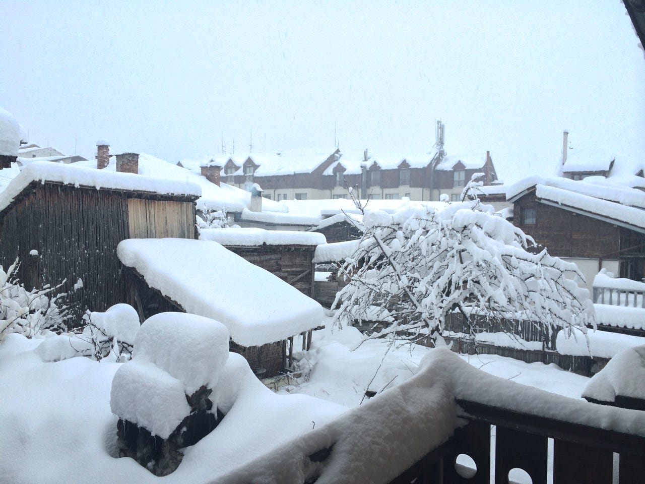 An enormous snowfall in Buglaria. My sojourn to Bansko, Bulgaria ...