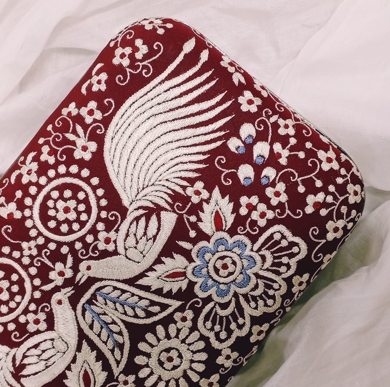 The Tale of Parsi Gara Embroidery | by Iteeha | Medium
