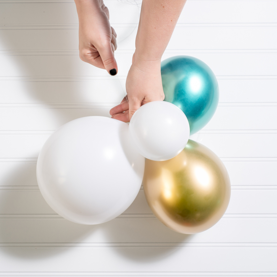 ¿Cómo hacer un arco de globos orgánico en tan solo 7 pasos?