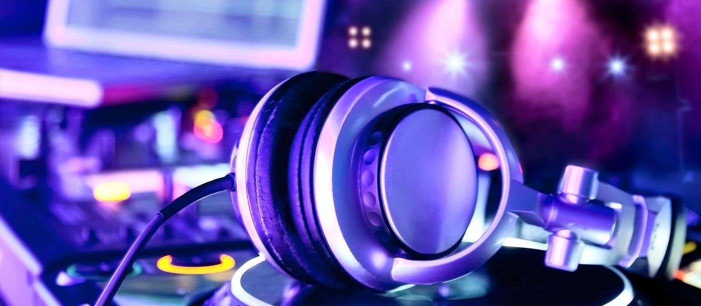 Stephen Sluyter — Tips for Beginner Digital DJs | by Stephen Sluyter ...