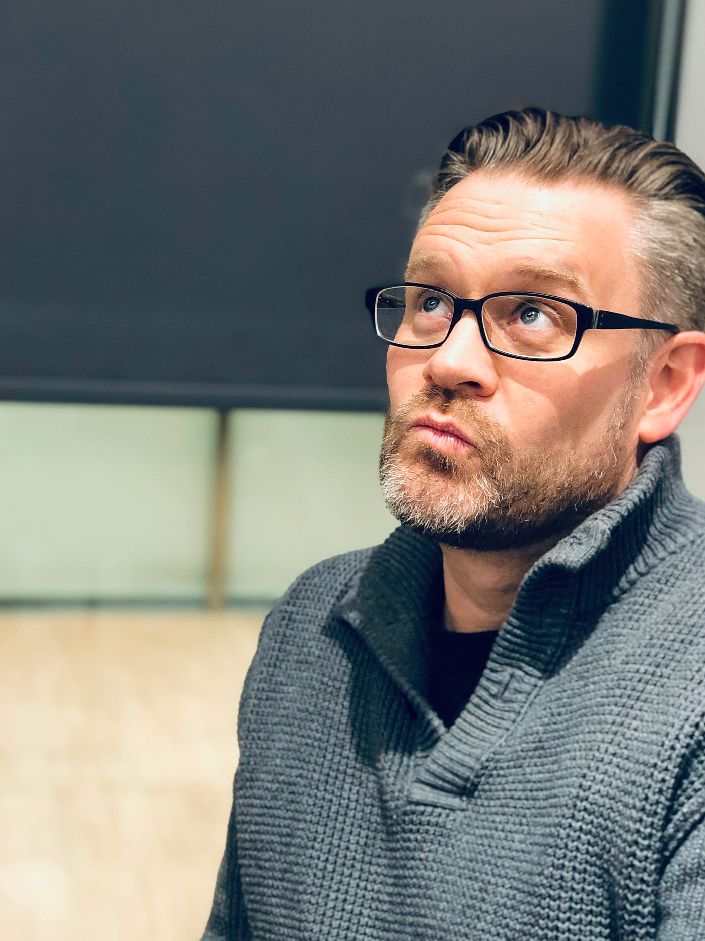 Michael Mast/Nomadic Thrive – Medium