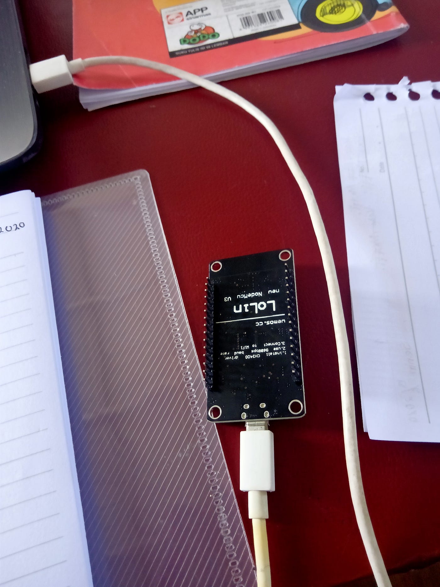 Bagaimana Cara Memulai dengan ESP32 di Arduino IDE? | by I.O.K | Medium