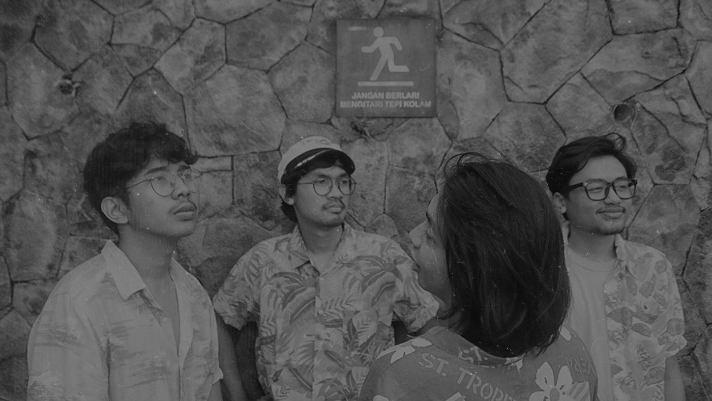 “Mabuk Laut” yang Tidak Bikin Muntah | by Good Shuffle | Medium