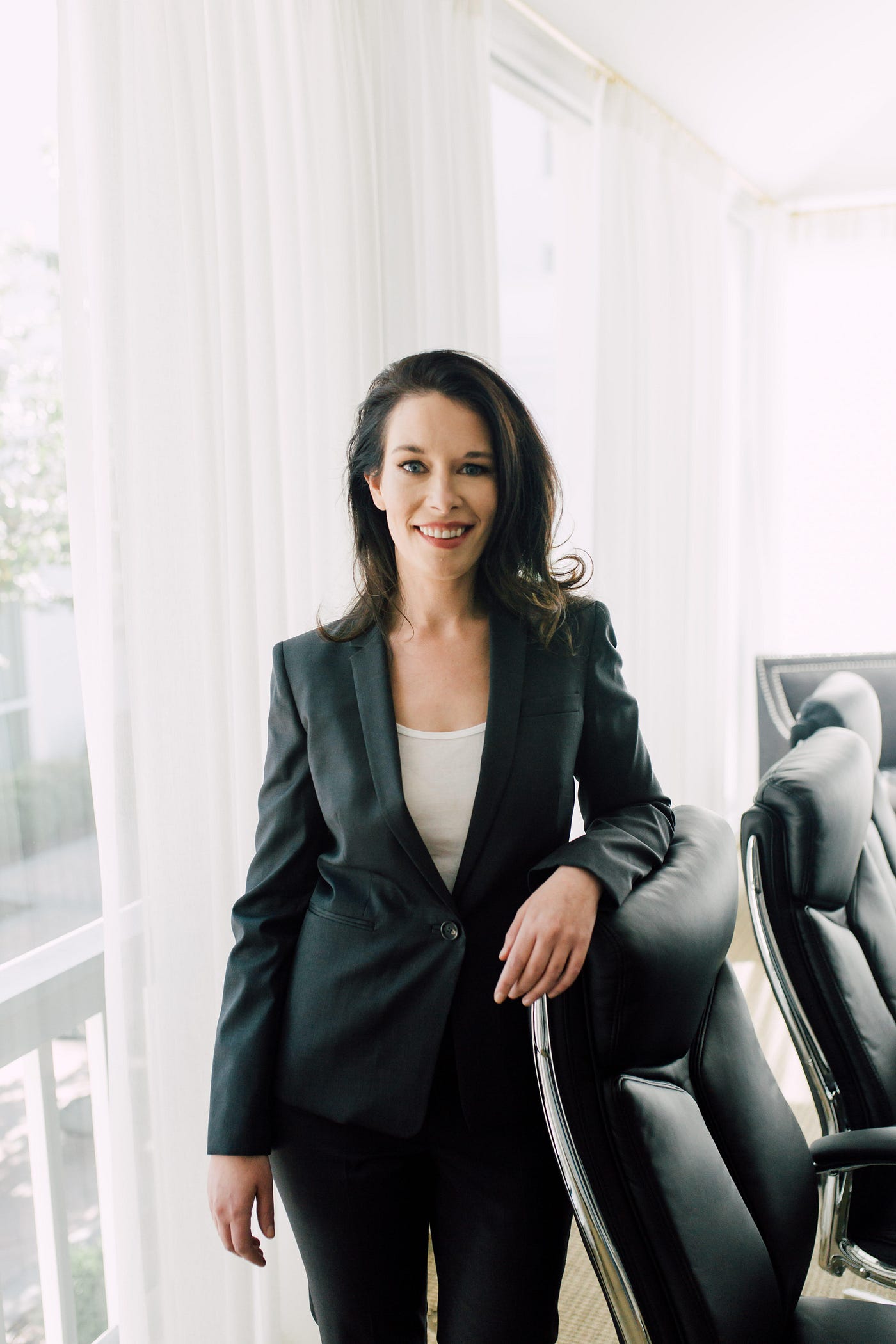 Teresa Bailey of Waddell & Associates On The 5 Essentials for Smart ...