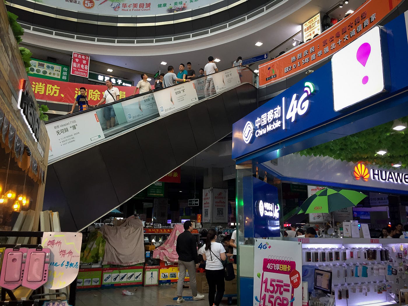 Photos: Shenzhen electronics market Huaqiangbei remains a knockoff ...
