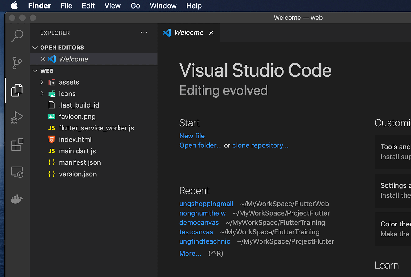 การทำ Live Server บน VS code - มาสเตอร์ อึ่ง - Medium