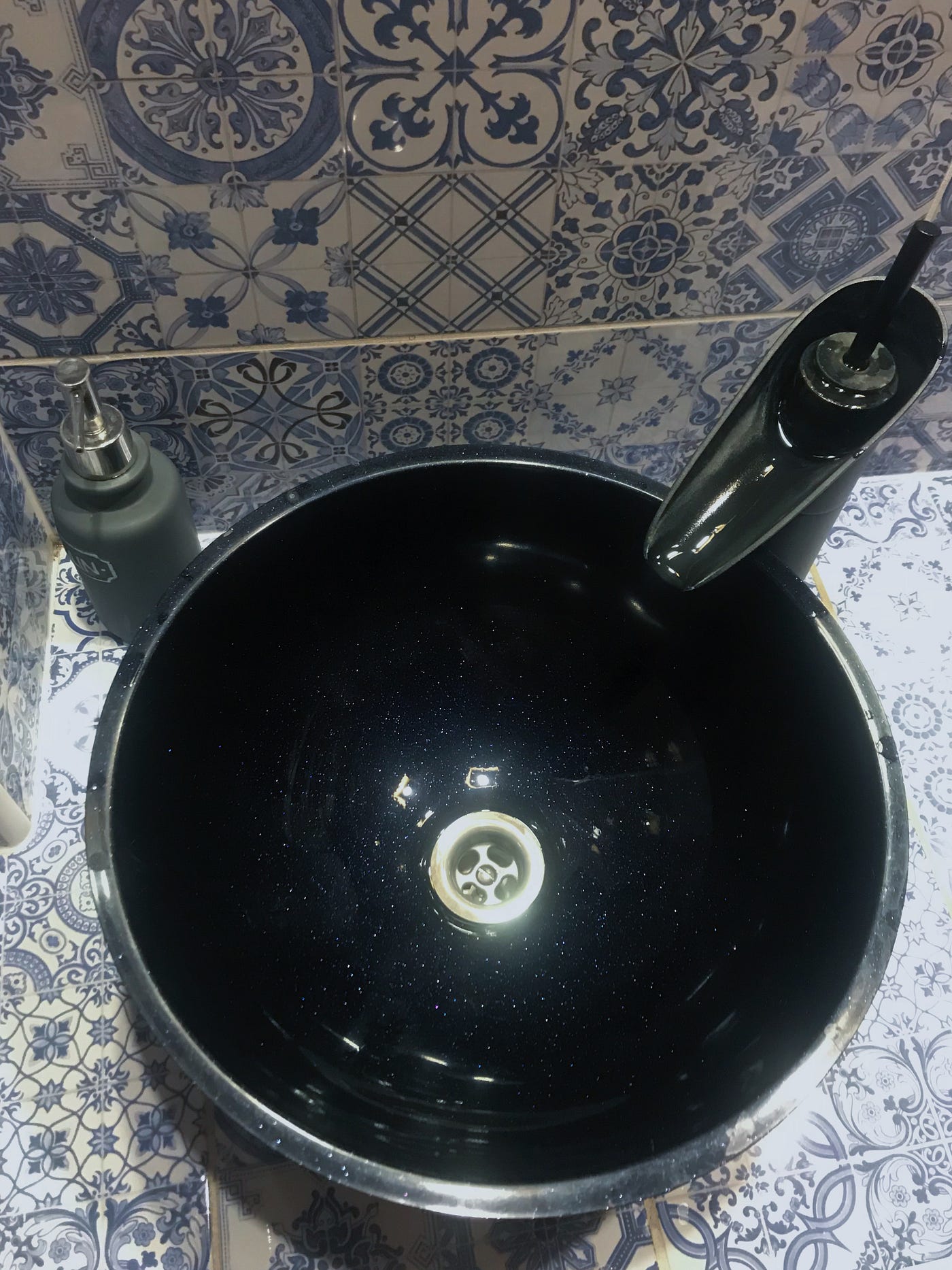 Loo Review: The Ivy, Poltava, Ukraine | by Francesca O’Hern | The Loo ...