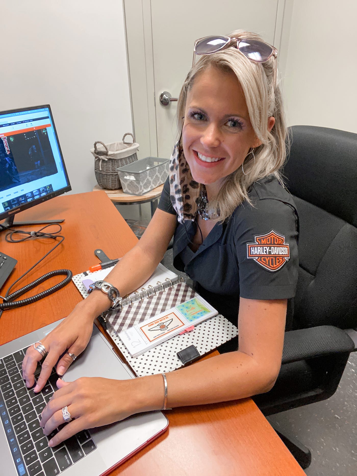 Nicki Snyder – Medium