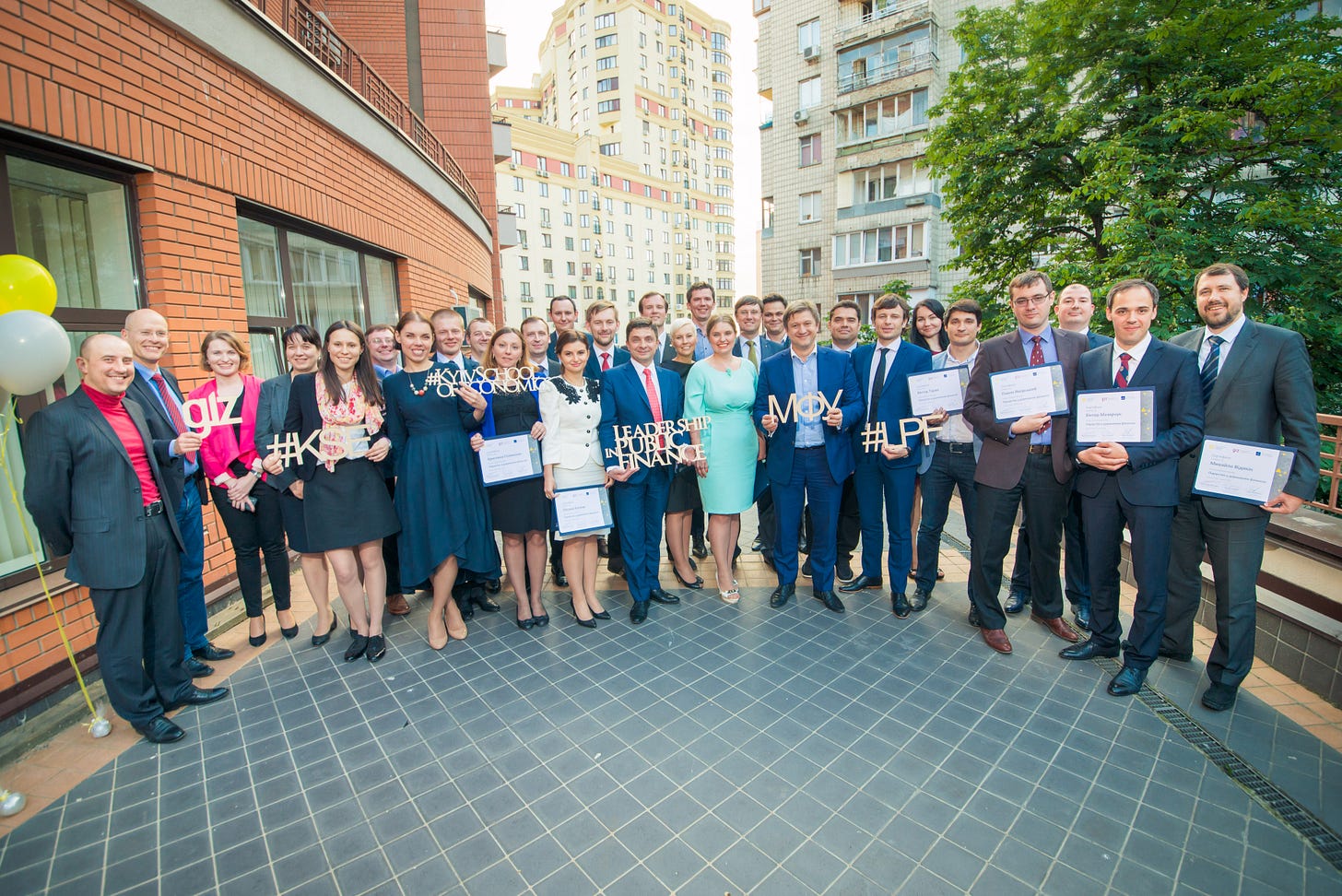 Церемонія закриття програми Лідерство у публічних фінансах у KSE | by ...