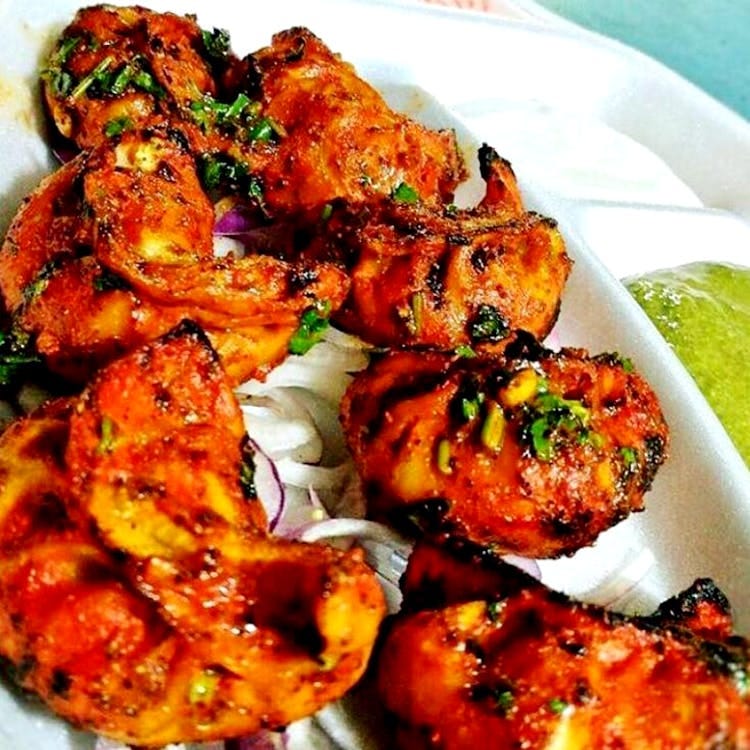 Best Momos In Delhi: 20 Places To Fulfill Your Cravings | by magicpin ...