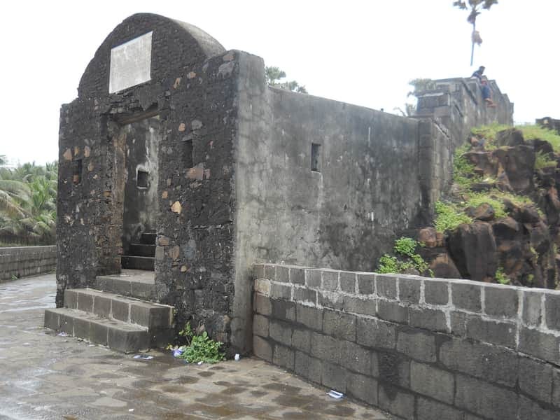 11 Must-Visit Forts in Mumbai. Mumbai is the city that never sleeps ...