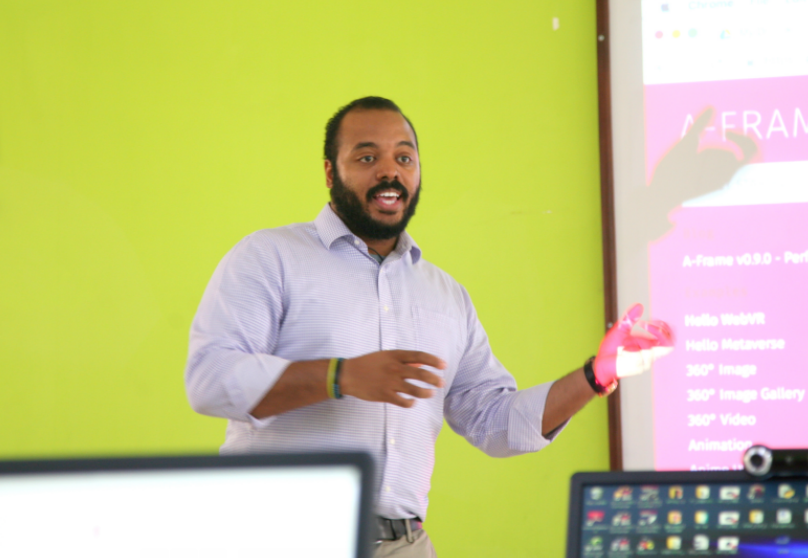 A Peek into the Future: Exploring Virtual and Augmented Reality at ...