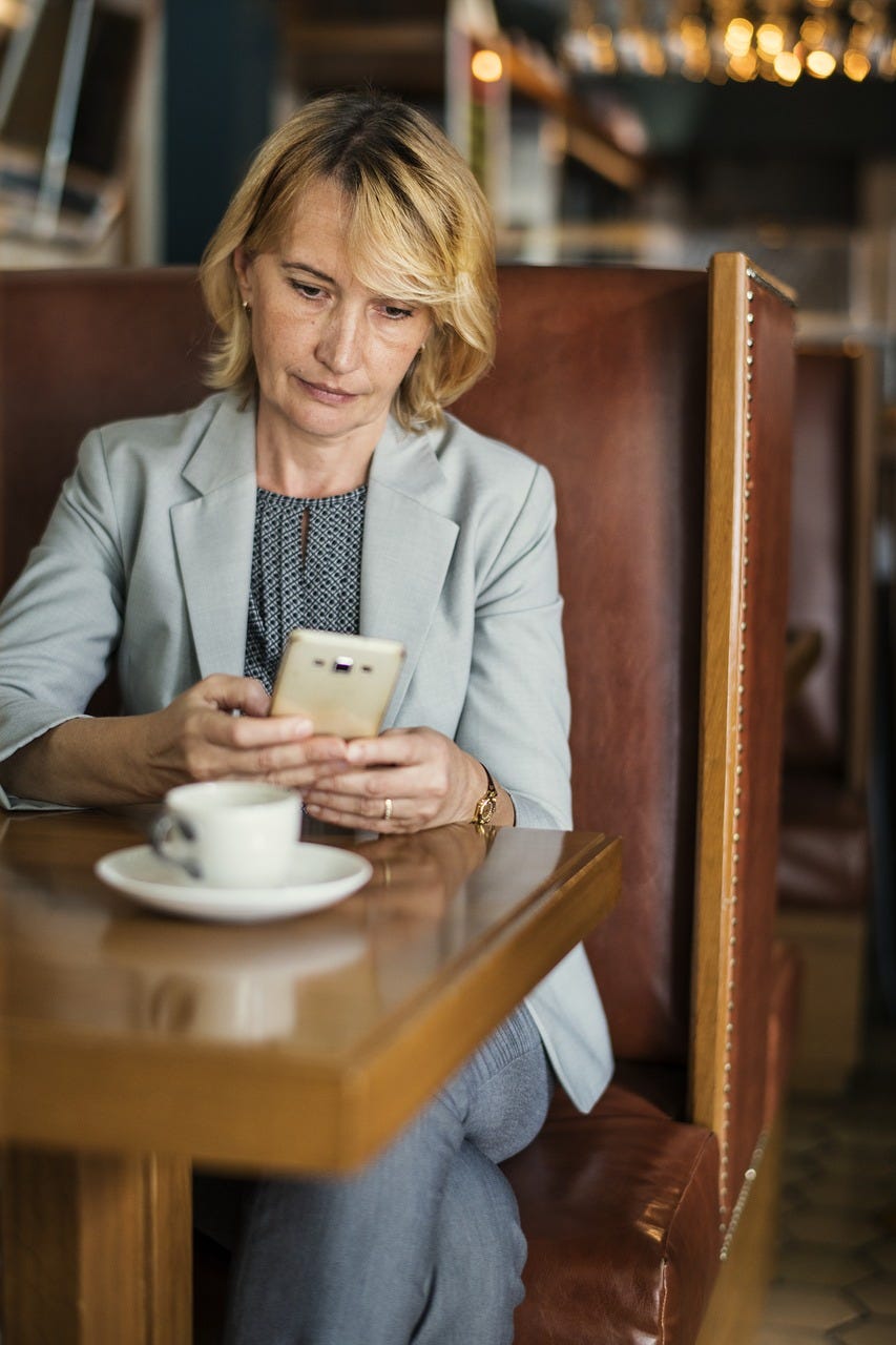 Beginner’s Guide to Blogging for Business - The Startup - Medium