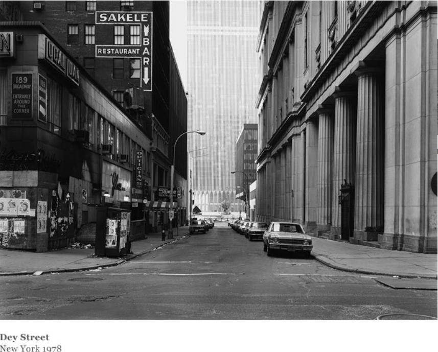 Thomas Struth. Thomas Struth had down a lot of photos… | by 杜家豪 | Medium