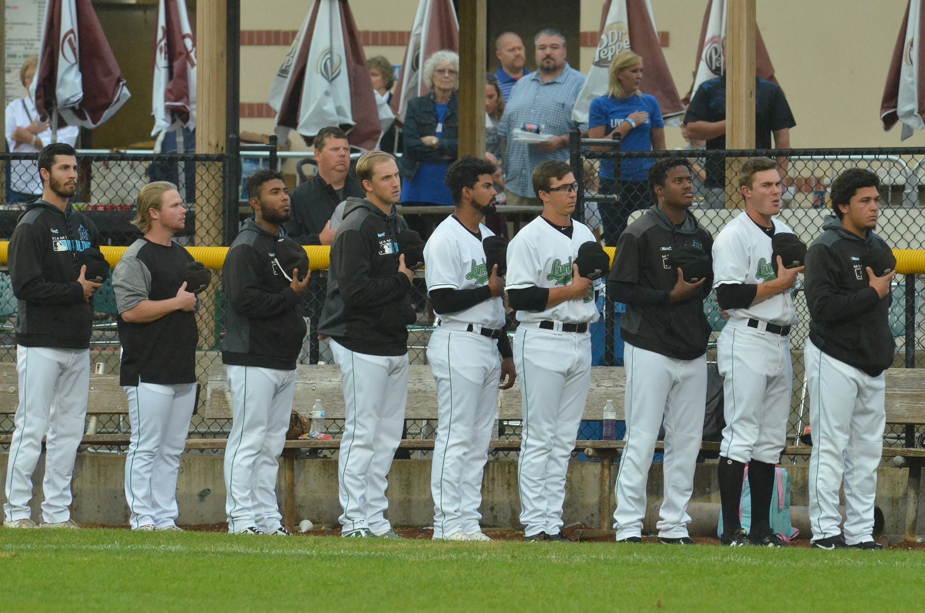 Clinton LumberKings – Medium