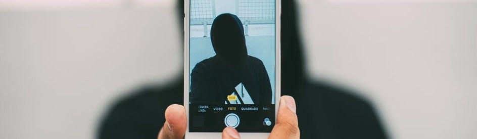 Online Dating VS Real Life Dating | by HB News Network | Medium