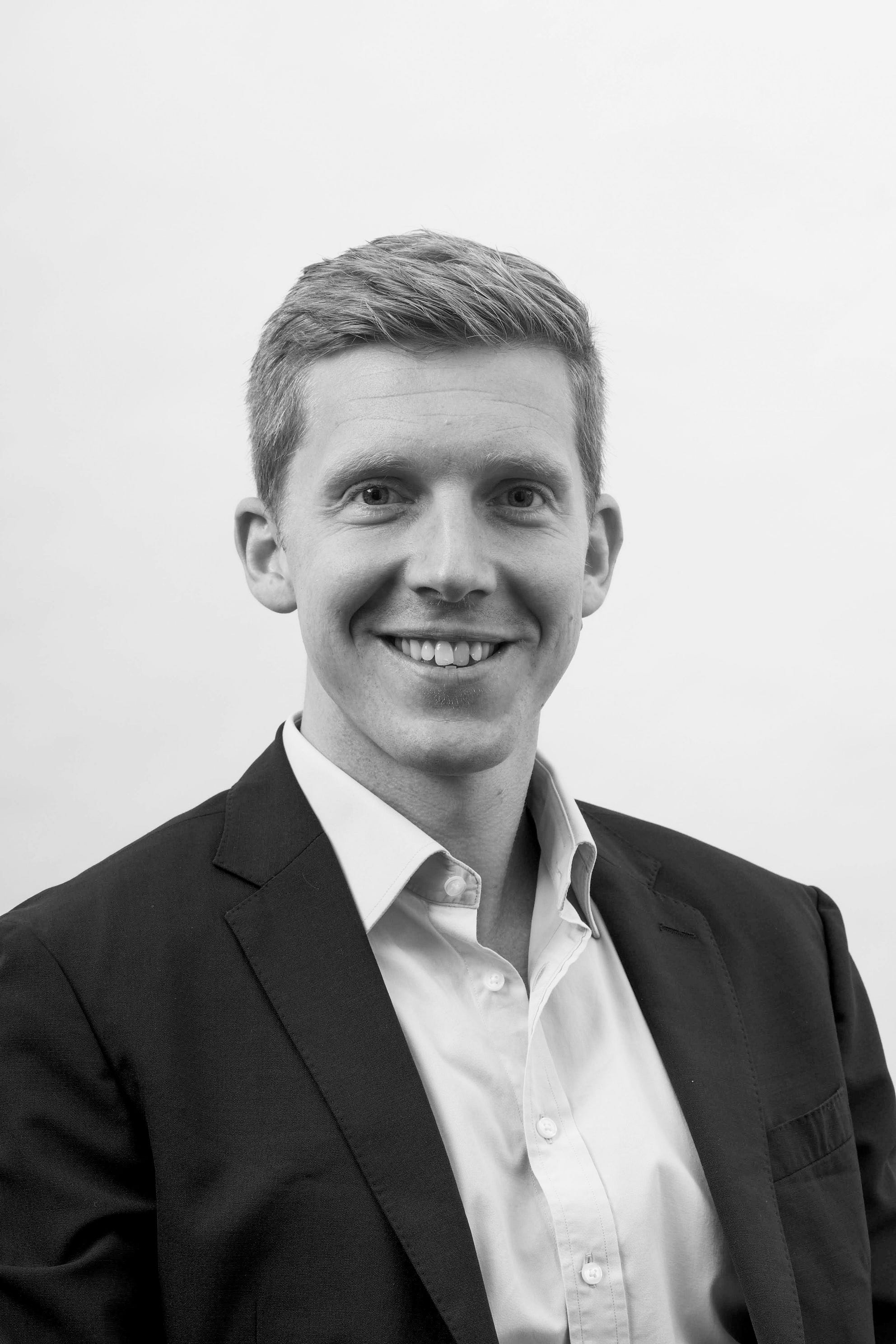 “5 Things You Need To Know To Successfully Manage a Team”, with Ian ...