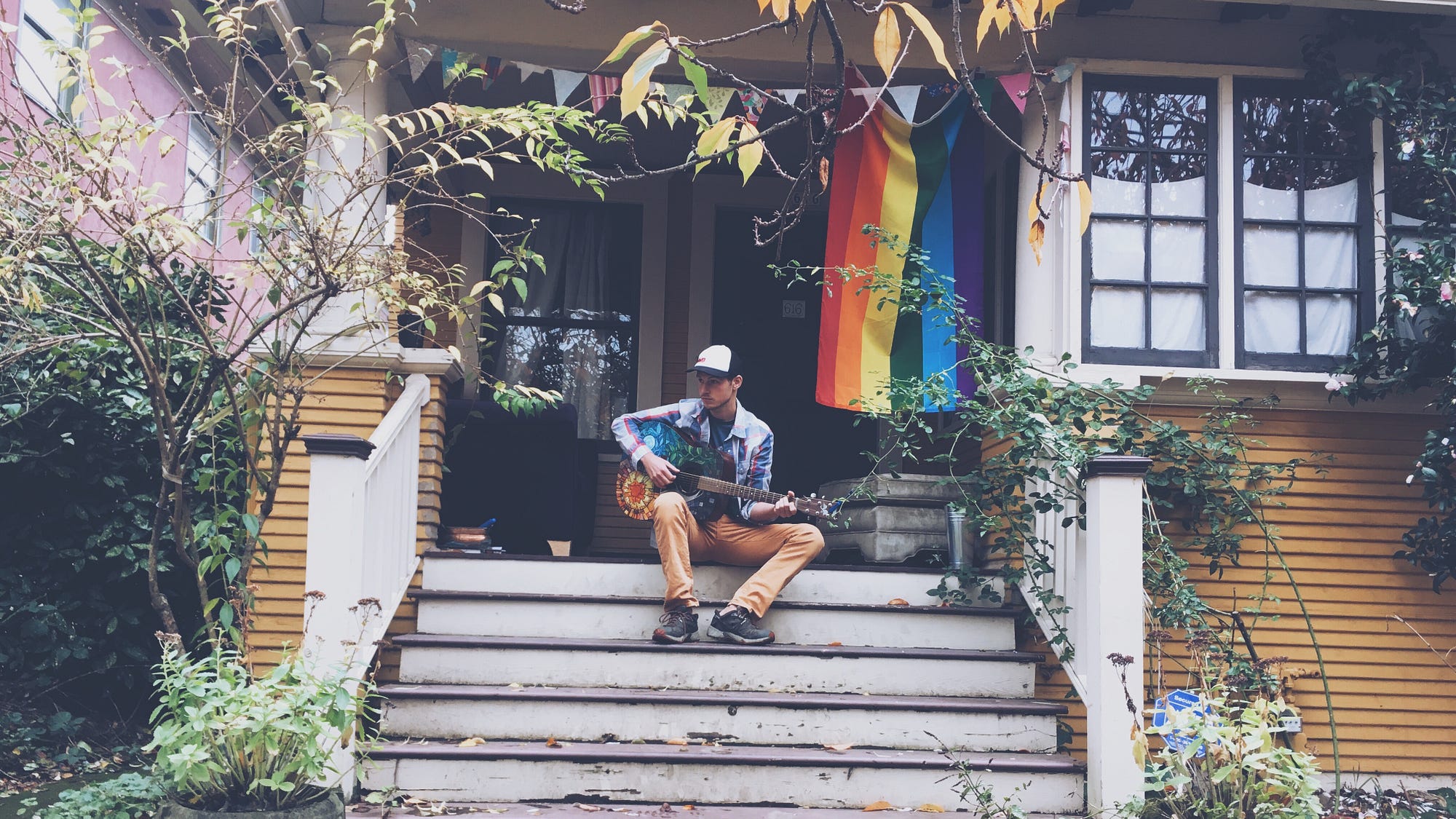 Which Color Do You Sing. Micro-fiction in free verse | by Justin Mark DeWolf | The Friday Fix ...