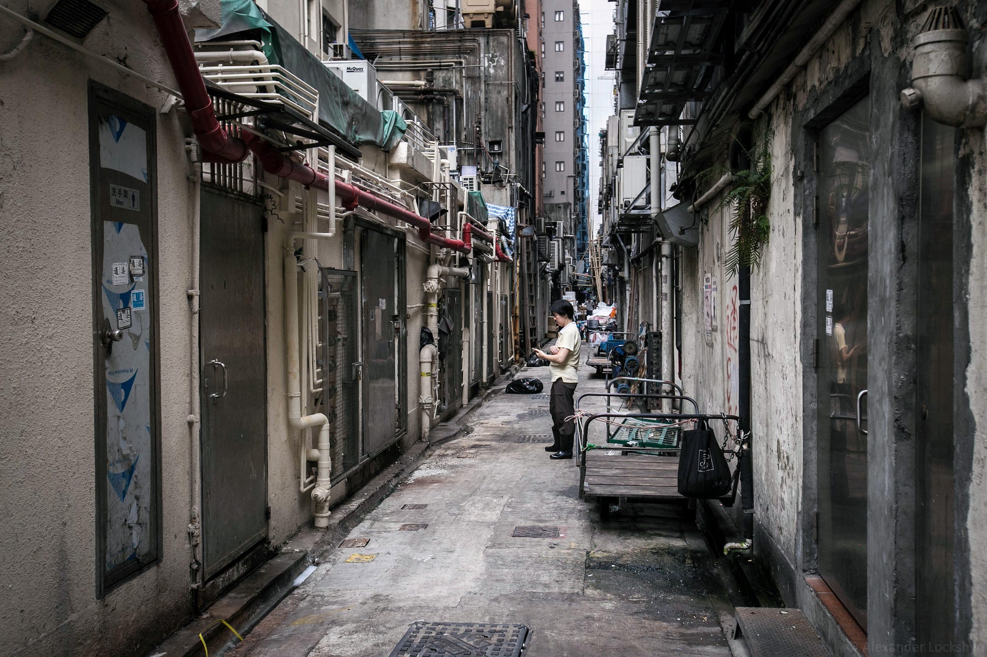 Hong Kong Alleyways. Have you ever considered alleyways as… | by ...